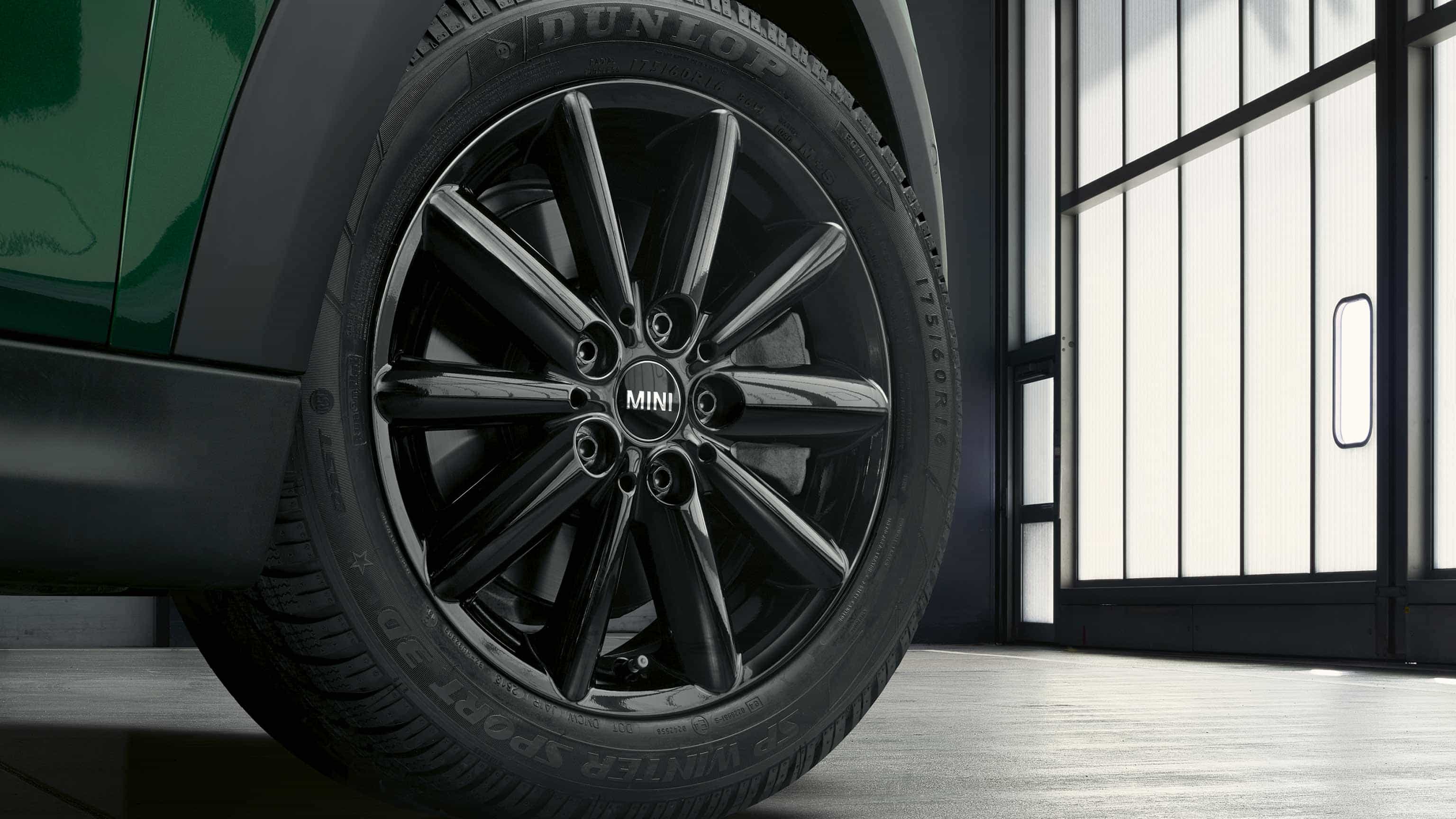 Original MINI Reifen und Räder im Überblick | MINI.de