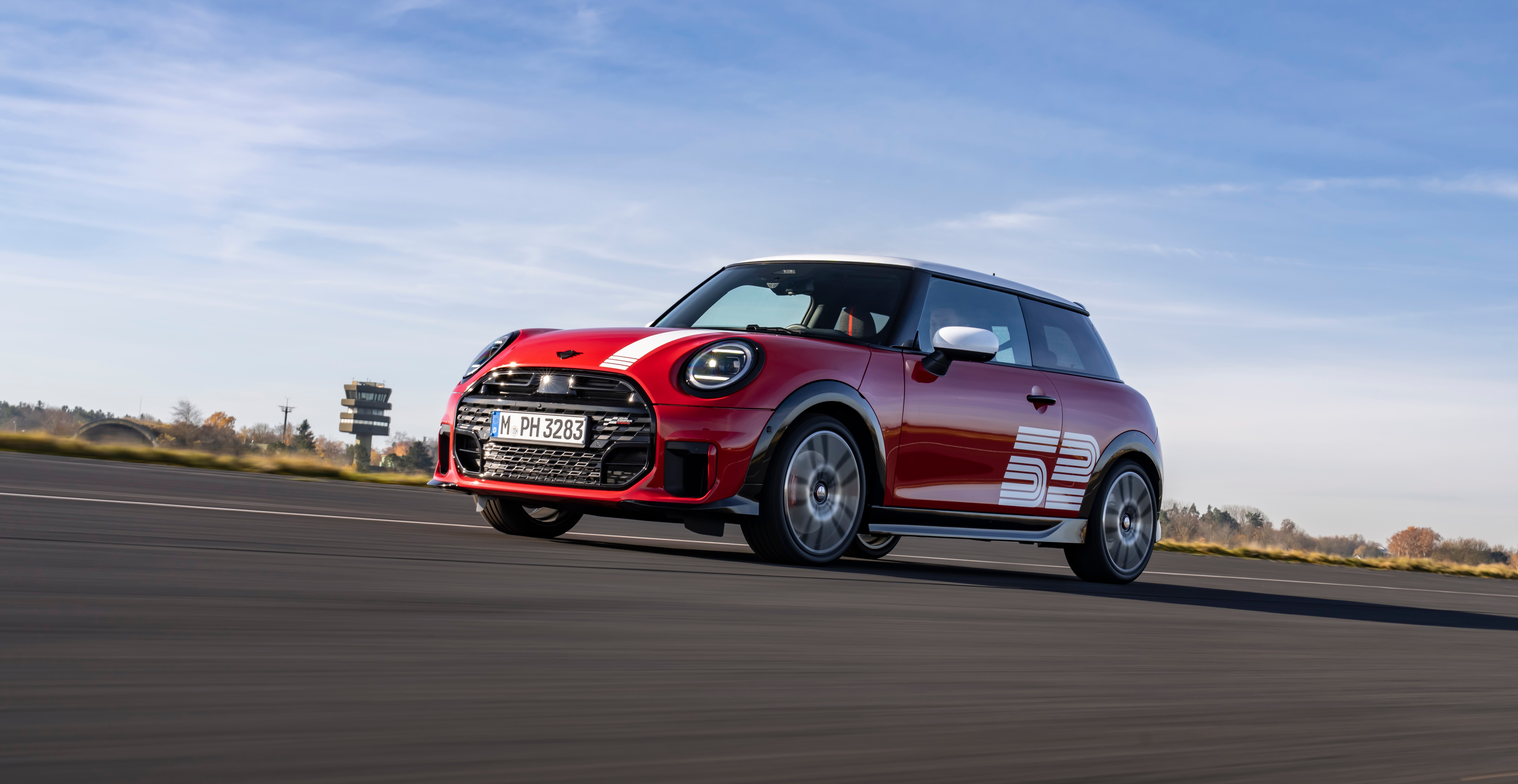Die MINI 1965 Victory Edition – eine Motorsportlegende neu interpretiert.
